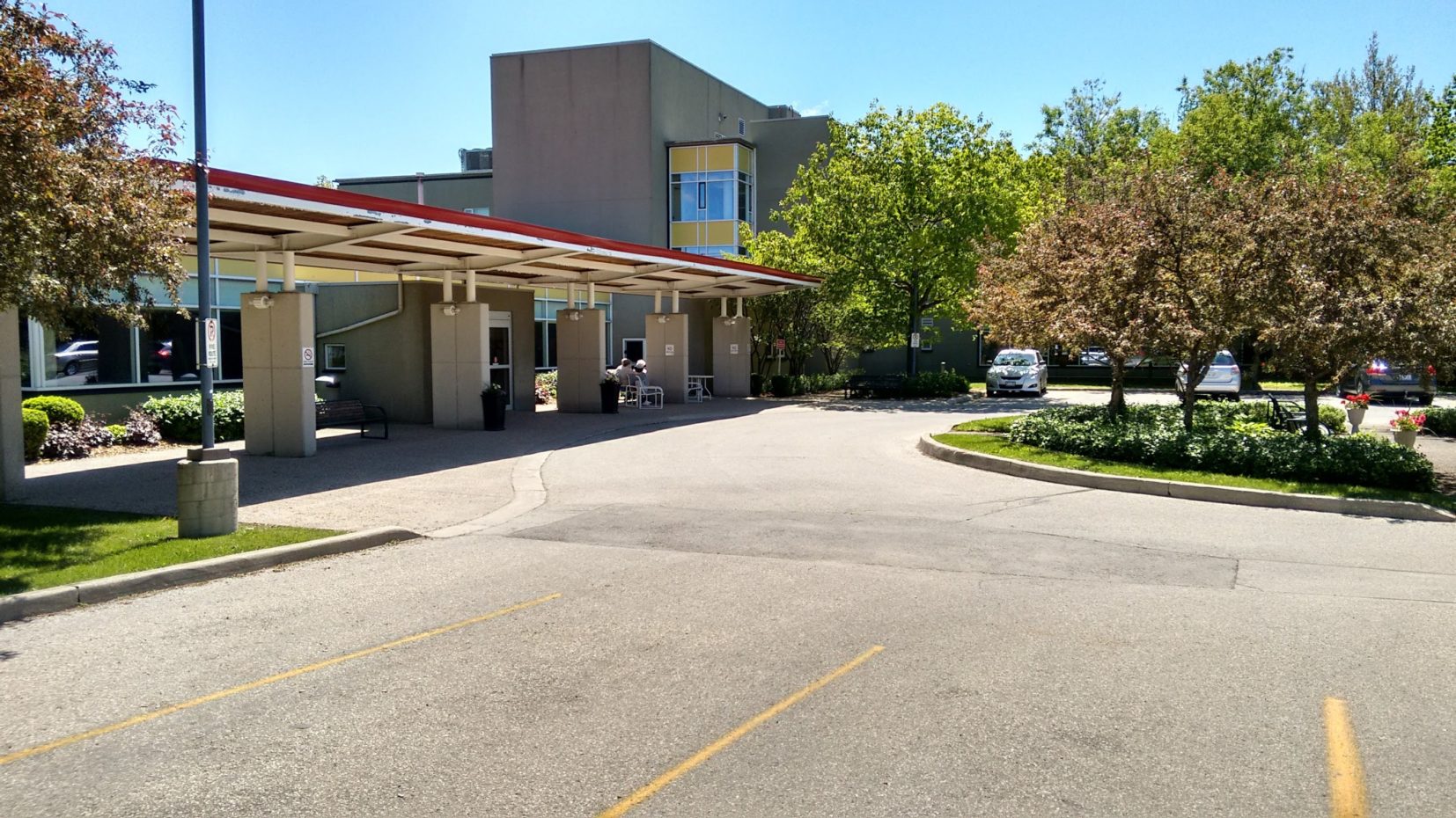 Exterior shot of peopleCare AR Goudie - peopleCare.ca